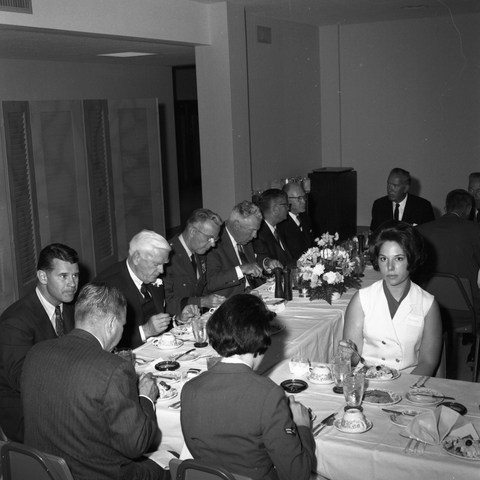 Objects | negative: San Francisco International Airport (SFO), USO ...