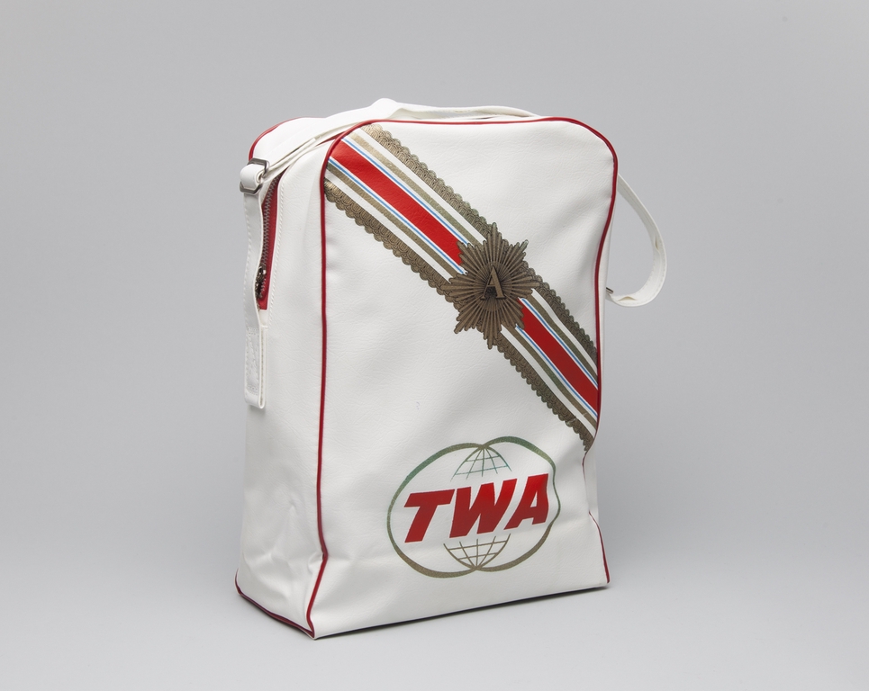 Objects | airline bag: TWA (Trans World Airlines) | SFO Museum