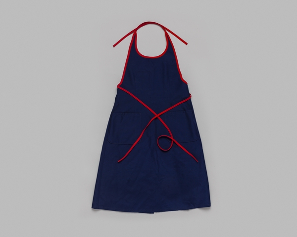 Objects | flight attendant apron: Pan American World Airways | SFO Museum