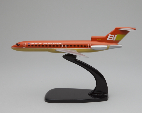 Objects | model airplane: Braniff International, Boeing 727-200 | SFO ...