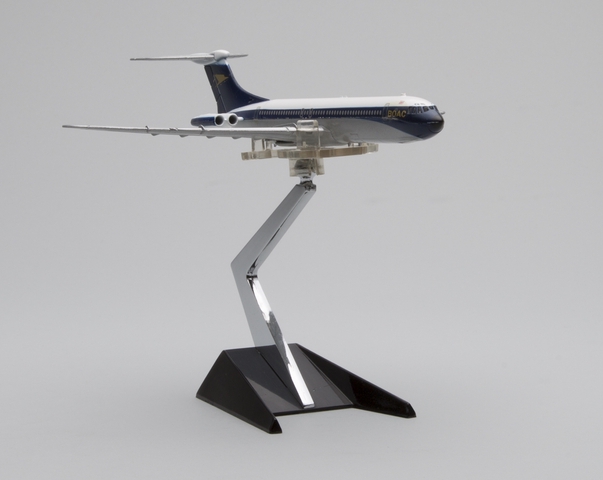 Images | miniature model airplane: BOAC (British Overseas Airways ...