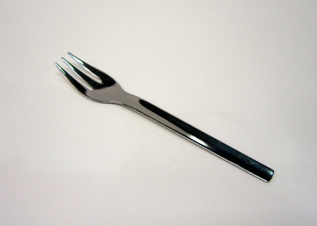 Objects | fork: Alitalia | SFO Museum
