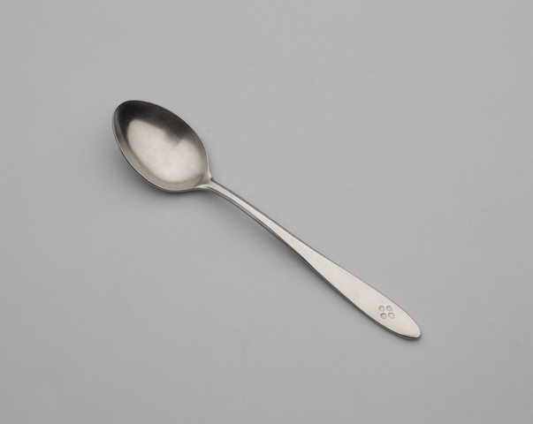 Objects | spoon: Japan Airlines | SFO Museum